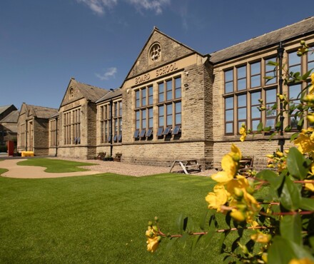 Welcome to IQRA Academy